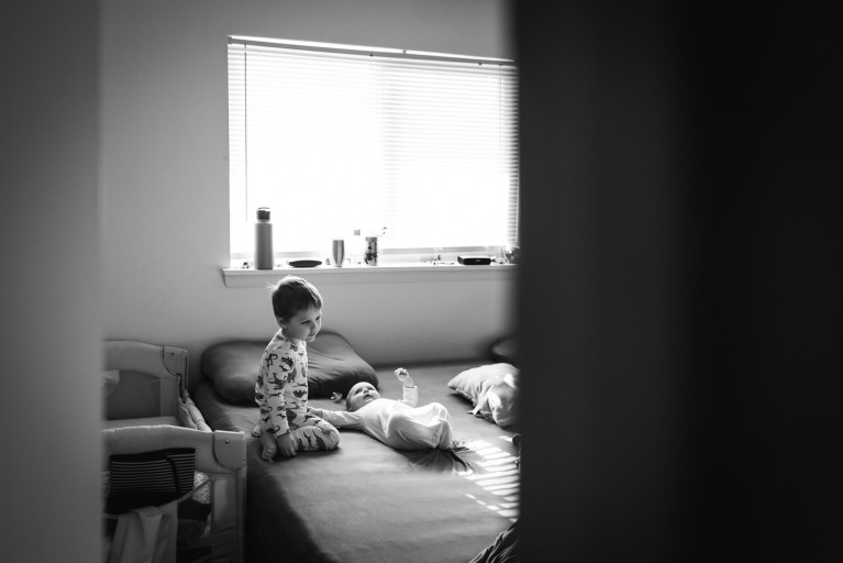 6 Ways to create beautiful photos in small spaces or dark apartments ...